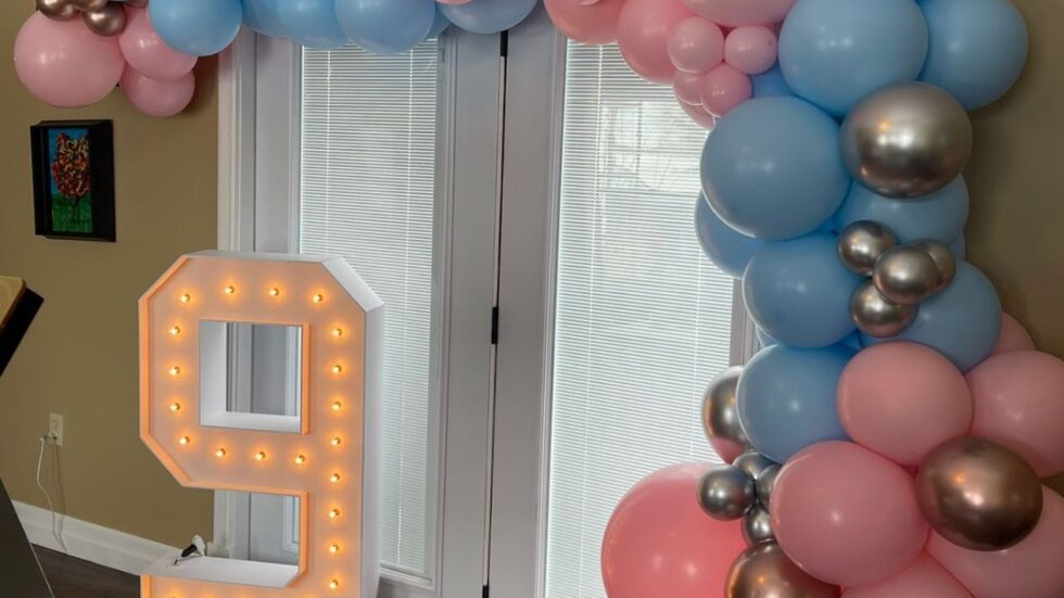 Balloon Delivery Hamilton | Balloon Decor Service